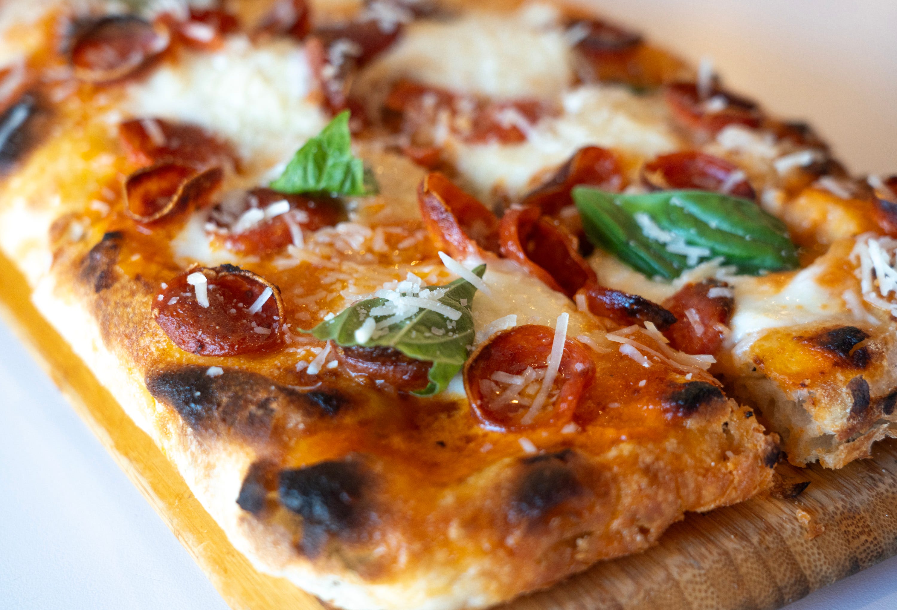 5 restaurants are coming, 2 closed and 1 brings a new dish to the Shore