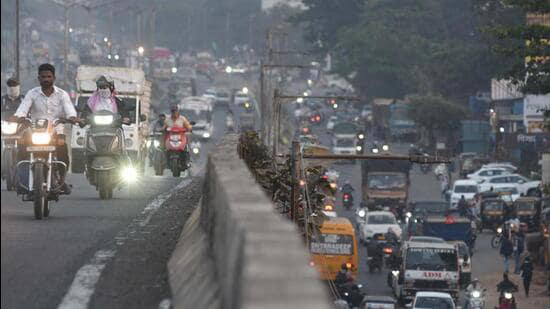 Speed limit on Navale bridge reduced to 40 kmph from December 4