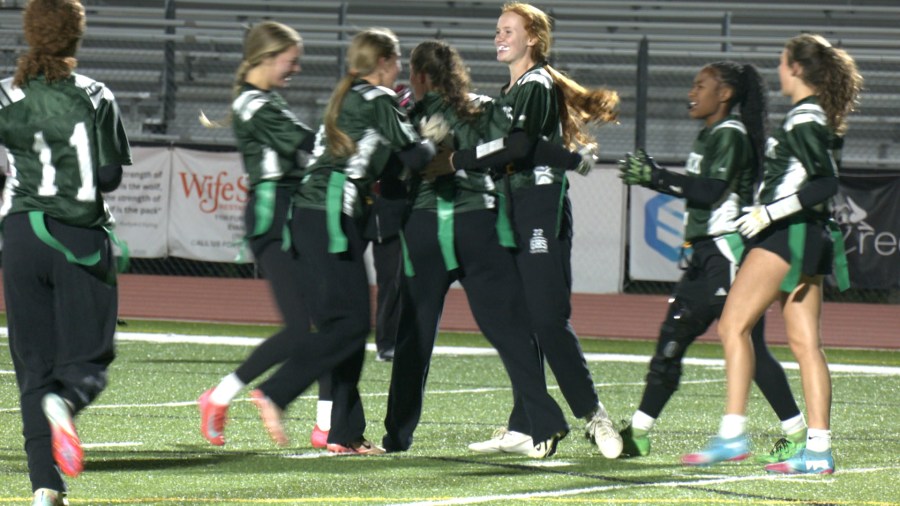 Greenbrier flag football beats Rome 25-6, moving on to Elite Eight