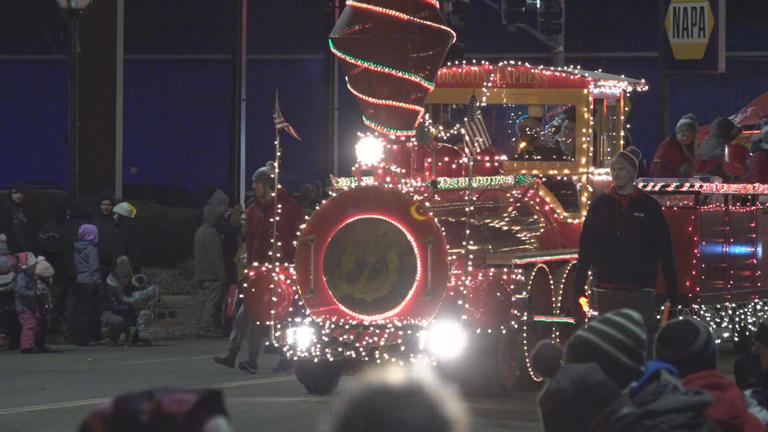 Parking restrictions announced as holiday lights parade returns to ...