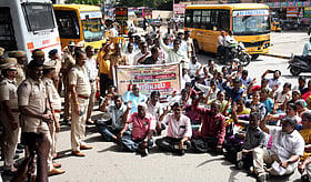 TNGEA stages stir seeking restoration of old pension scheme in Vellore ...