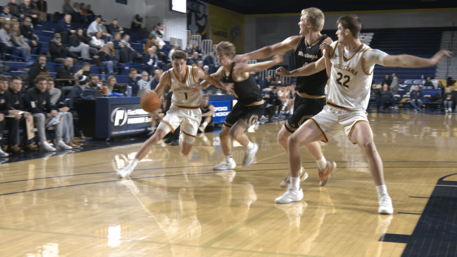 Vikings make it rain from deep, knock off SMSU