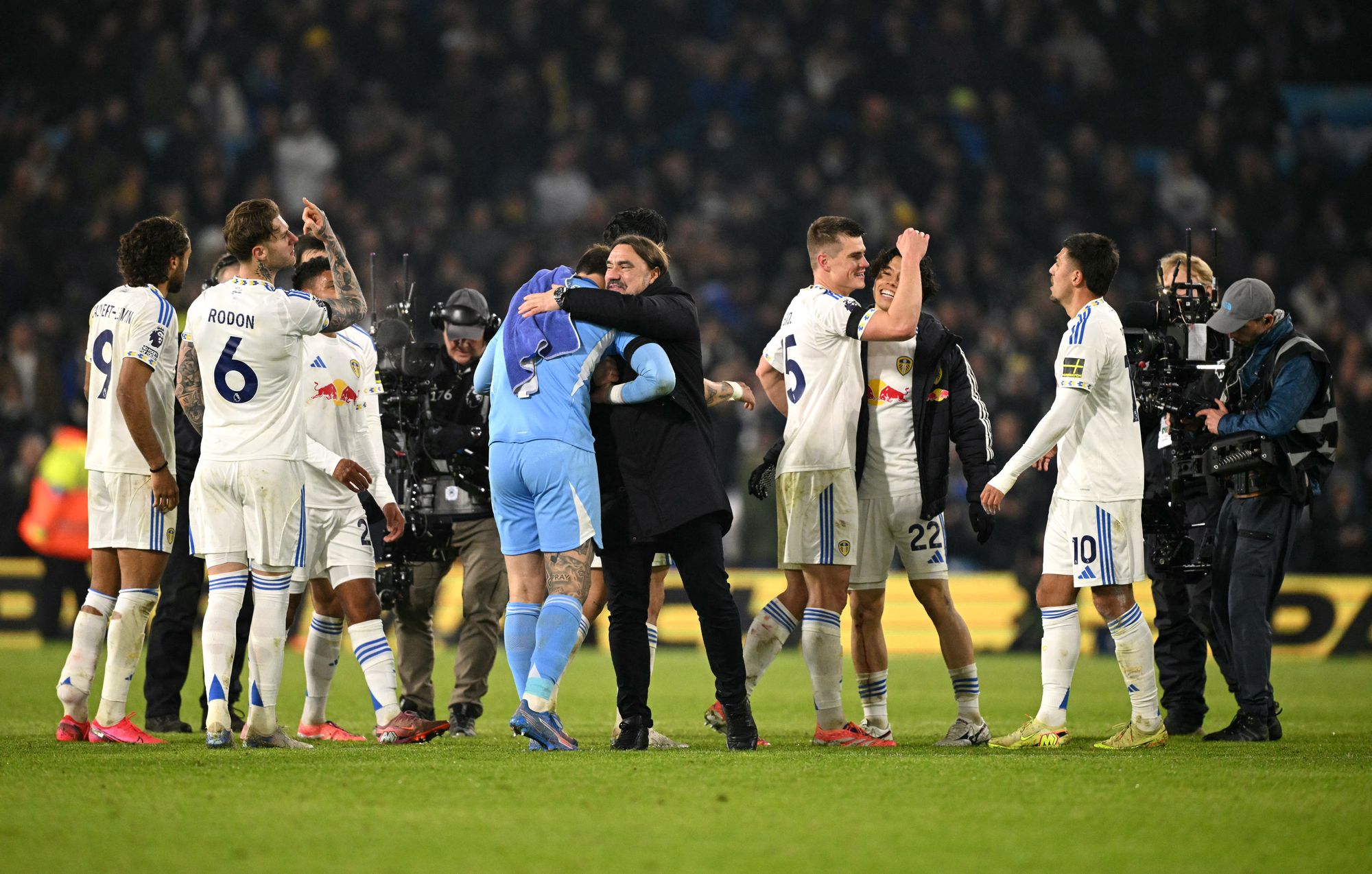 Pundit highlights the 'fantastic' Leeds United star who continued to go ...