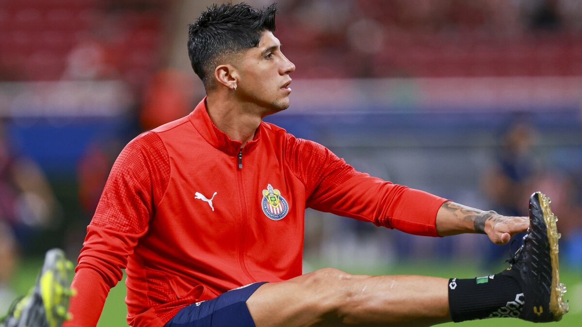 Alan Pulido, el 'pez gordo' que Chivas intentará acomodar en otro equipo