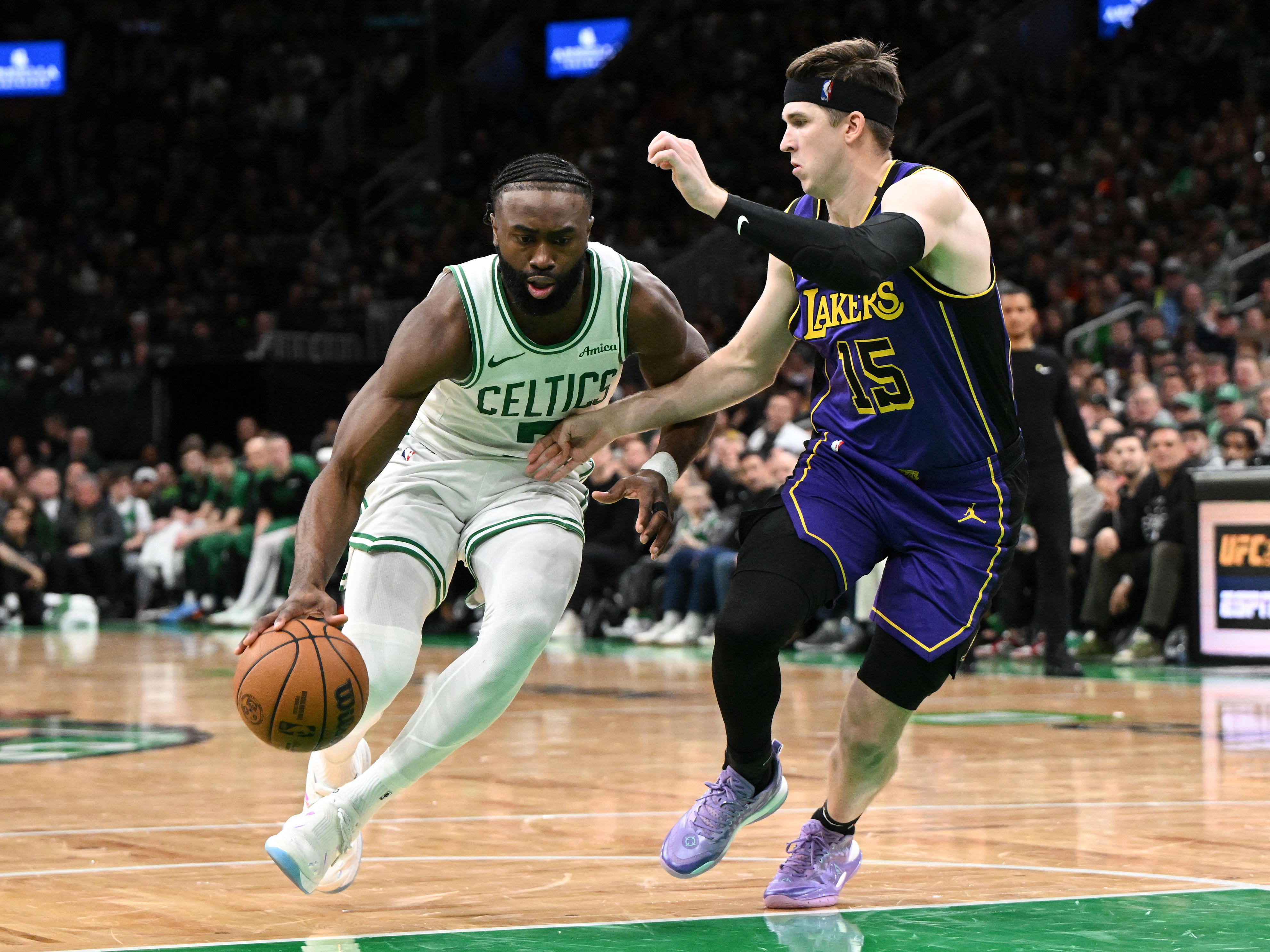 Celtics blowout Wizards for third straight victory