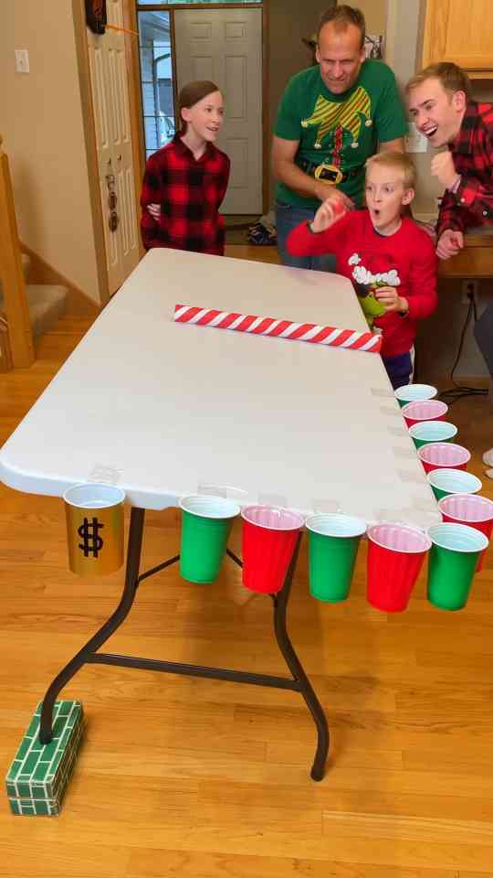 The Christmas tilted table game – balance, laugh, and compete