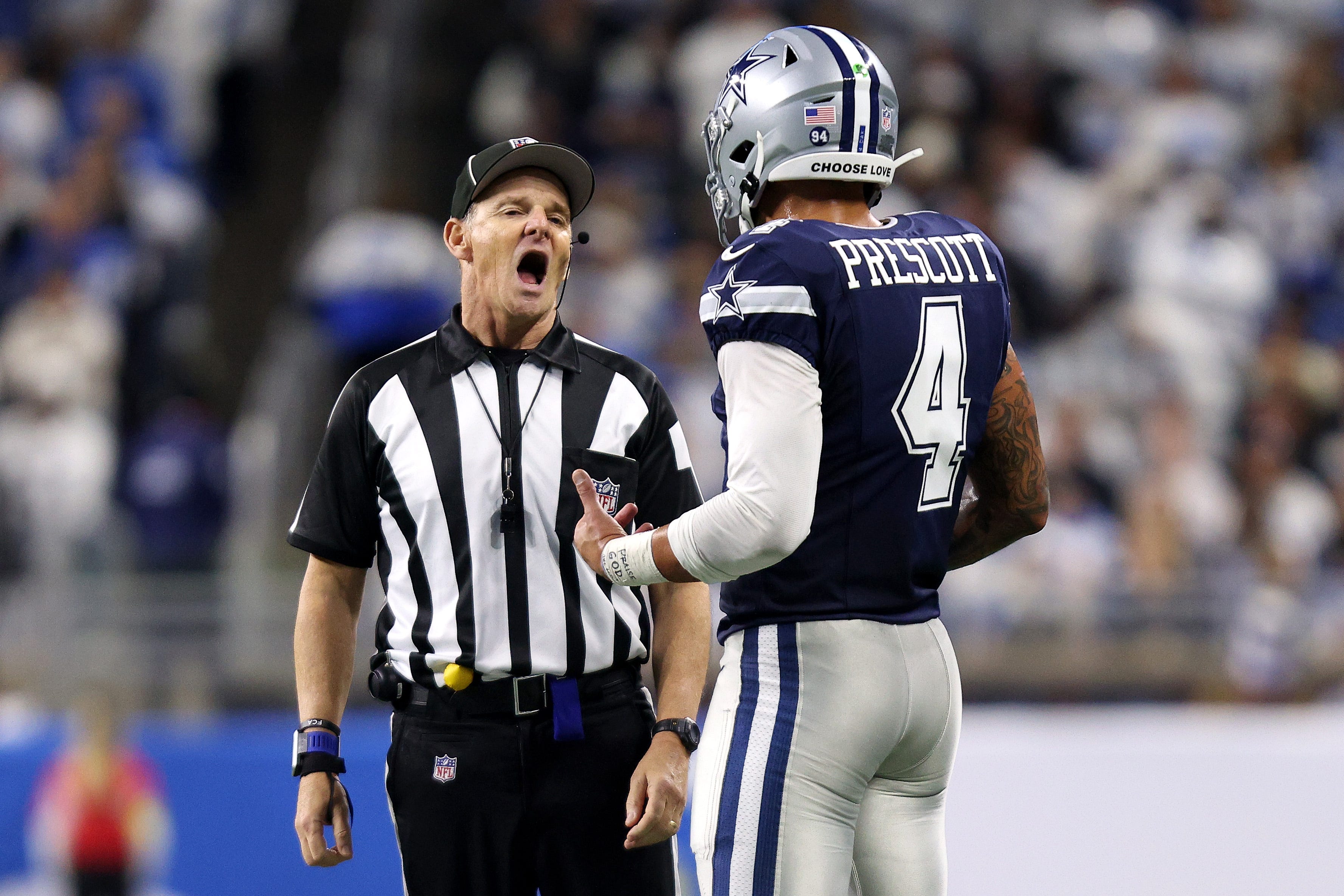 Cowboys on receiving end of controversial pass interference call vs. Lions
