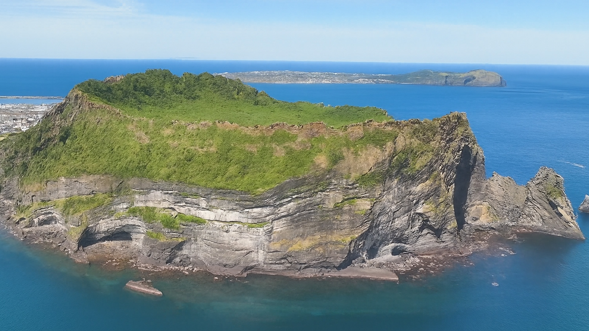 Jeju Island’s hidden volcano
