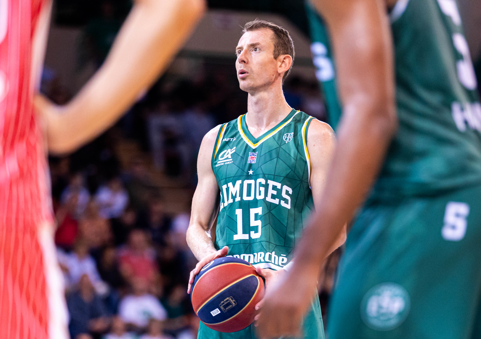 77 % de réussite à 3-points, Nicolas Lang presque parfait derrière l’arc pour démarrer la saison