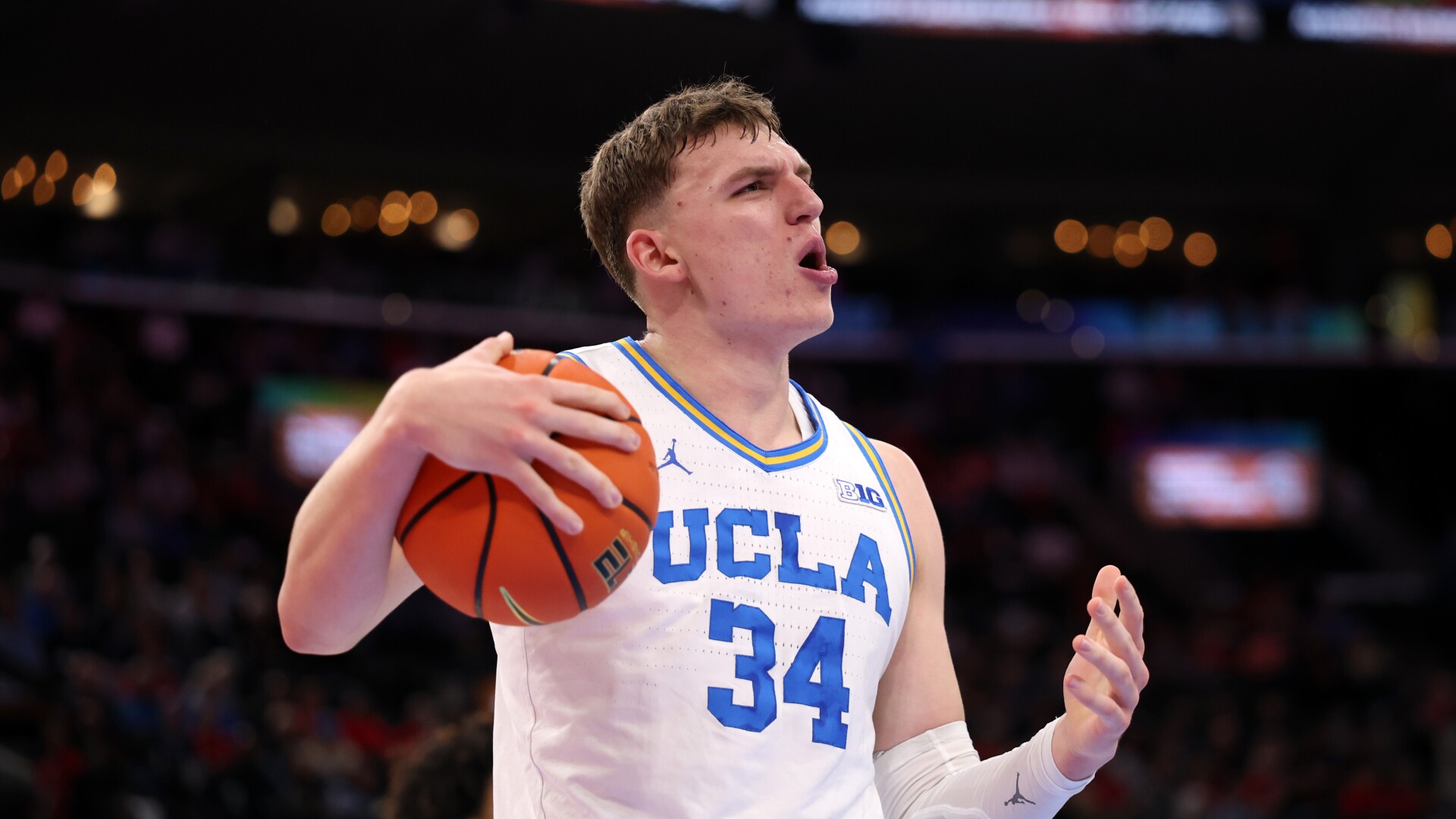 How to watch Oregon vs. UCLA: TV, live stream info, storylines for ...