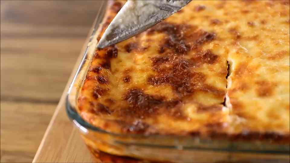 How to make Greek moussaka without ruining the béchamel
