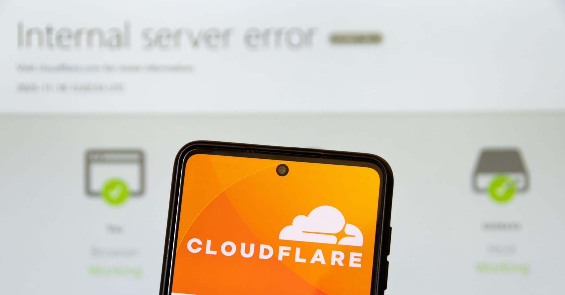 Global websites back online as Cloudflare issues a dashboard fix
