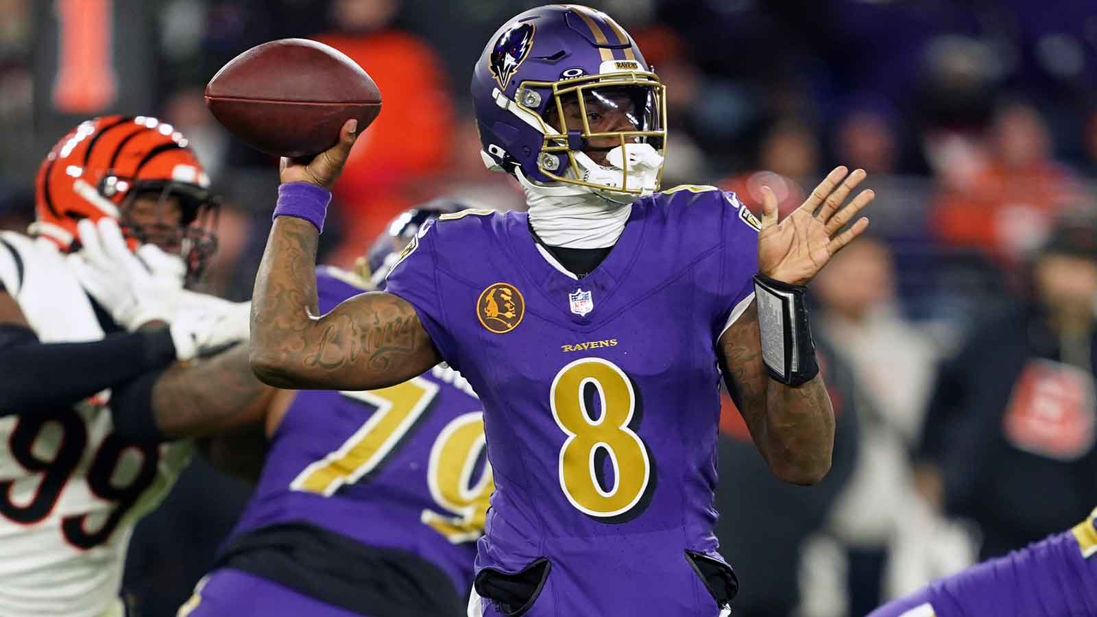 Ravens’ Lamar Jackson was stepped on at practice, causing latest ankle ...