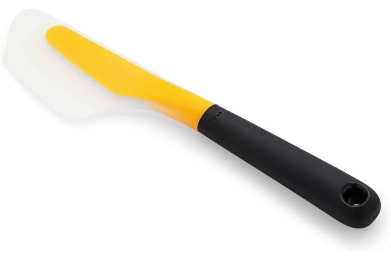 This genius OXO spatula is the 'best tool ever' for scrambling and ...