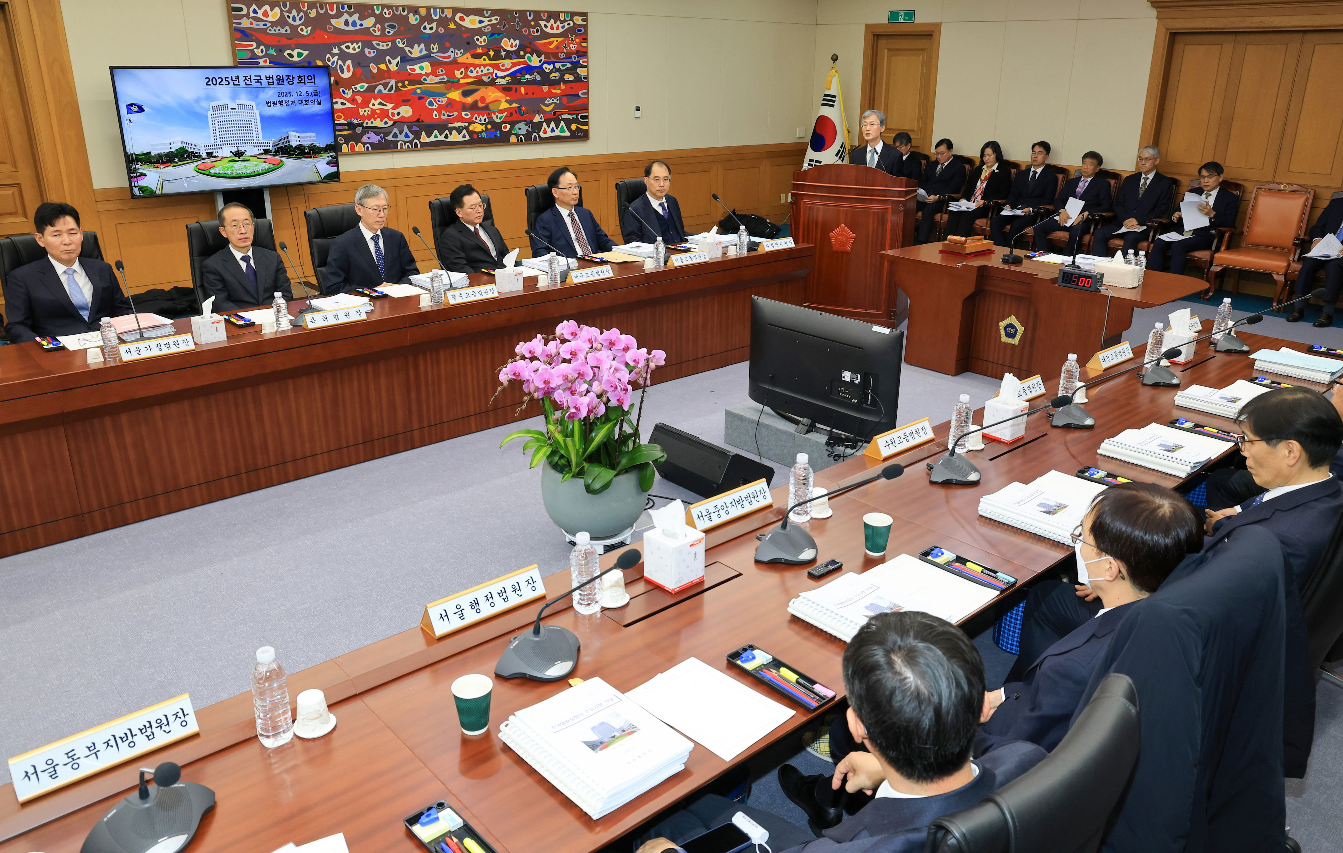 Chief judges warn of unconstitutionality in Democratic Party bills