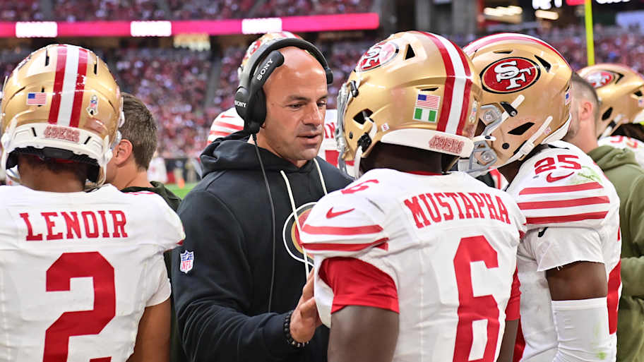 49ers DC Robert Saleh breaks silence on possible return to head coaching