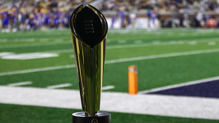 BCS computer rankings reveal a very different CFP top 15 — Notre Dame ...