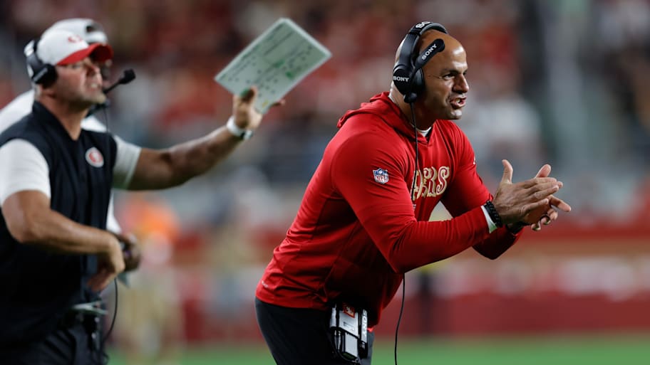 49ers DC Robert Saleh breaks silence on possible return to head coaching