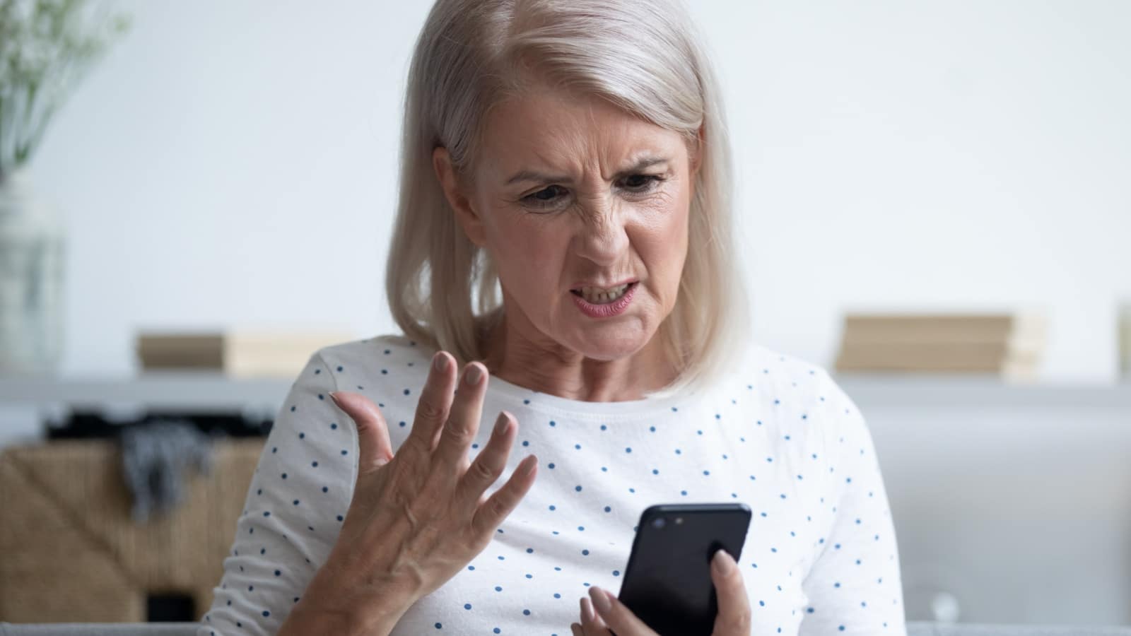 16 clear signs someone grew up before the internet