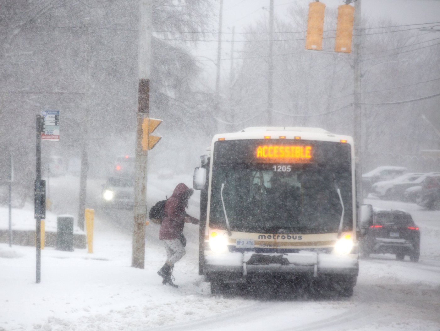 Power outages, snow squalls, powerful gusts reported in parts of ...