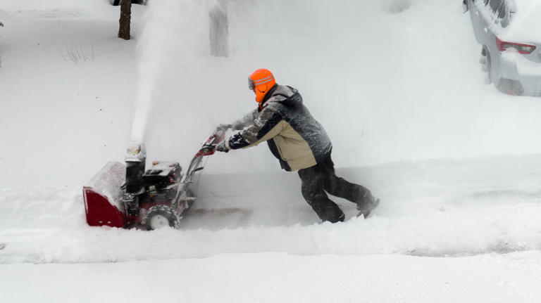 How to determine the best snow blower stage for you and your yard