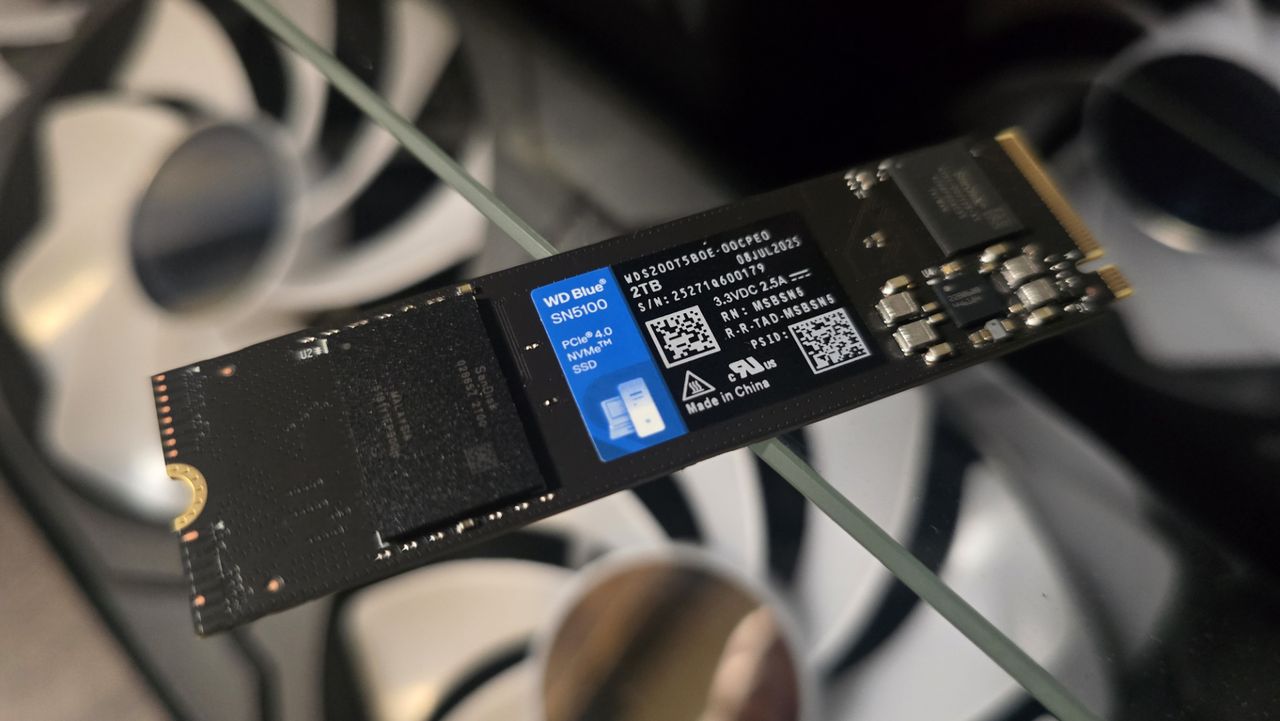 SanDisk WD Blue SN5100 NVMe SSD review