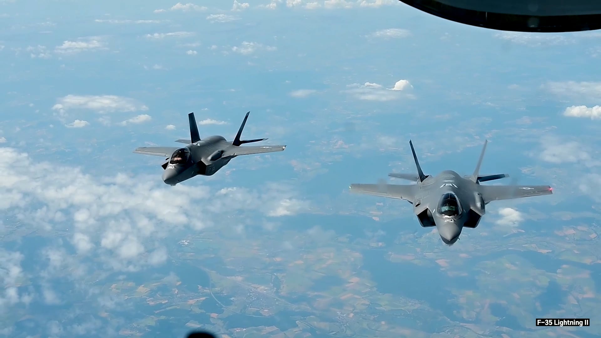 Invisible warplanes: Stealth fighter jets