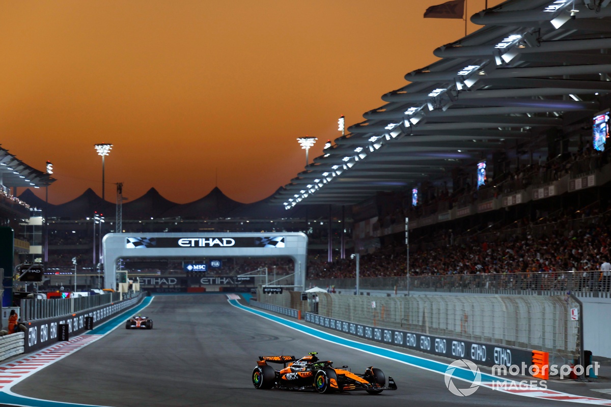 A qué hora fueron los libres 1 y 2 (FP1 y FP2) del GP de Abu Dhabi de F1 2025