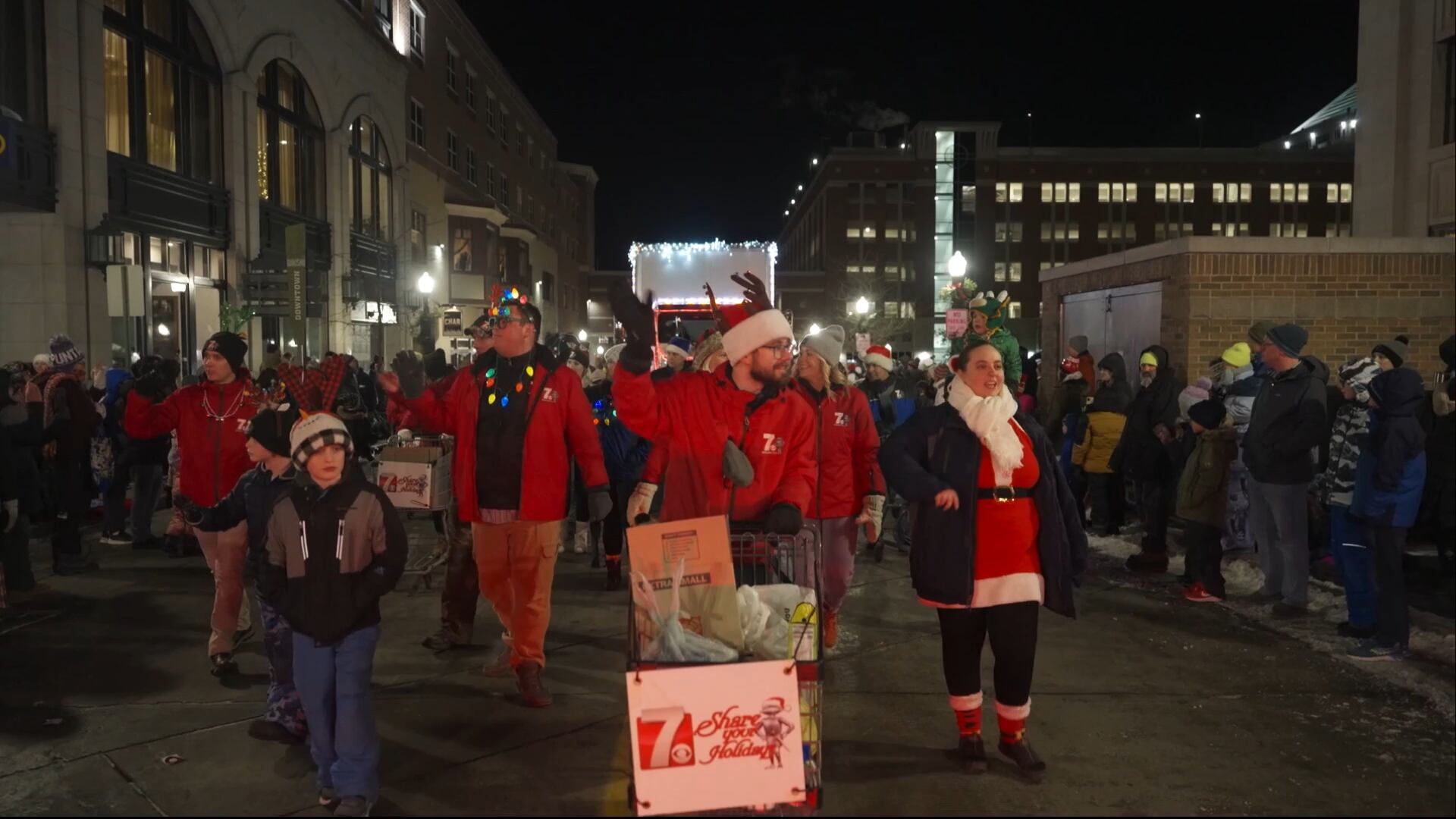 Wausau Holiday Parade returns with ‘Merry & Bright’ theme