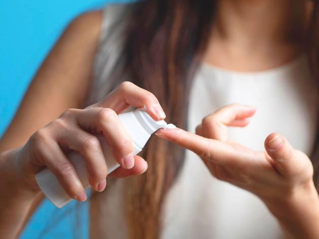 Creme von dm, Rossmann und Lidl im Test: Finger weg von einem Produkt