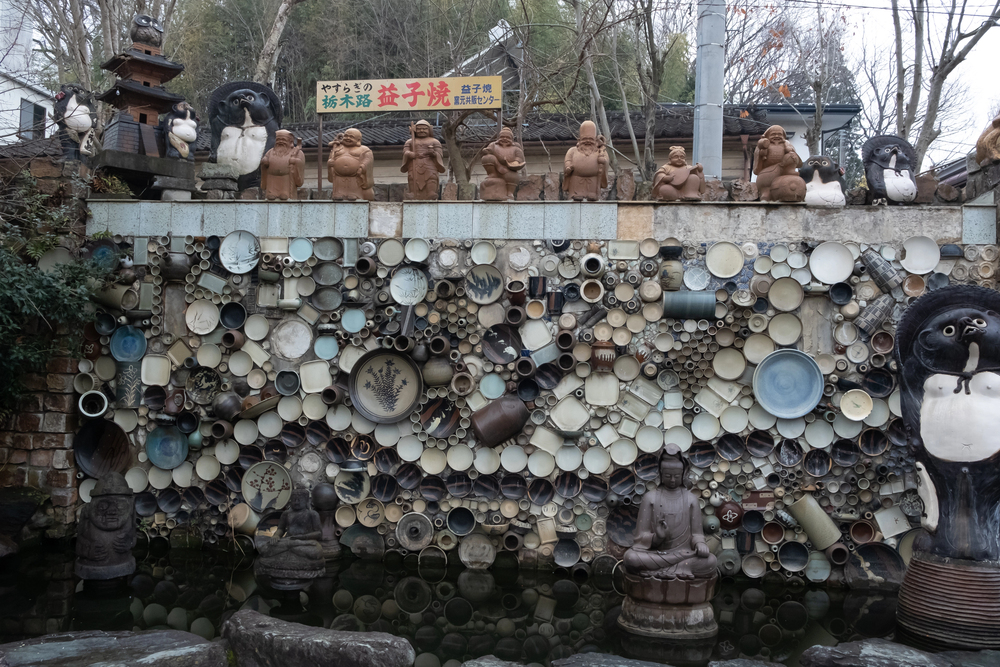 Villages known for traditional pottery making