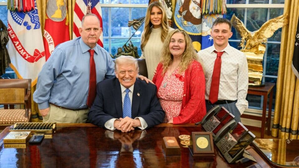 Trump honors injured National Guardsman Andrew Wolfe's family ...