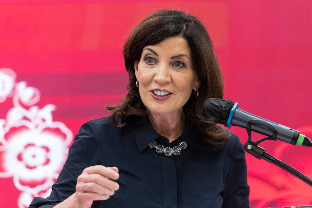 'Obedient' Hochul ripped over cringe Lunar New Year video she recorded ...