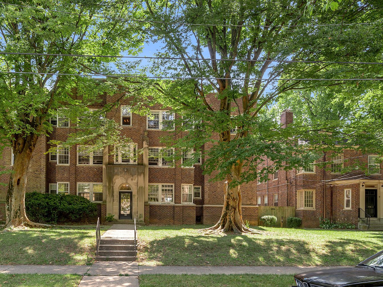 Step inside a 1929 steel-structure residence in Lexington, Kentucky ...