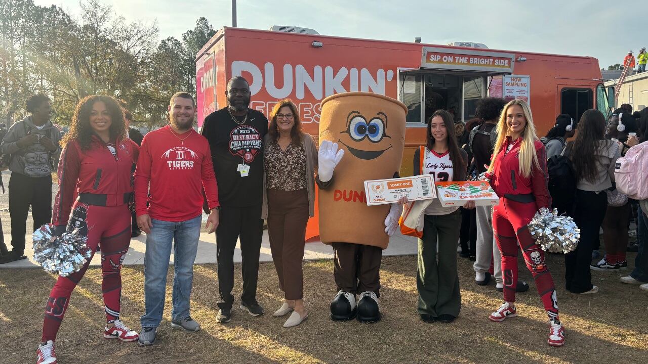 Dunkin’ surprises Dunnellon High School female kicker with Tampa Bay ...