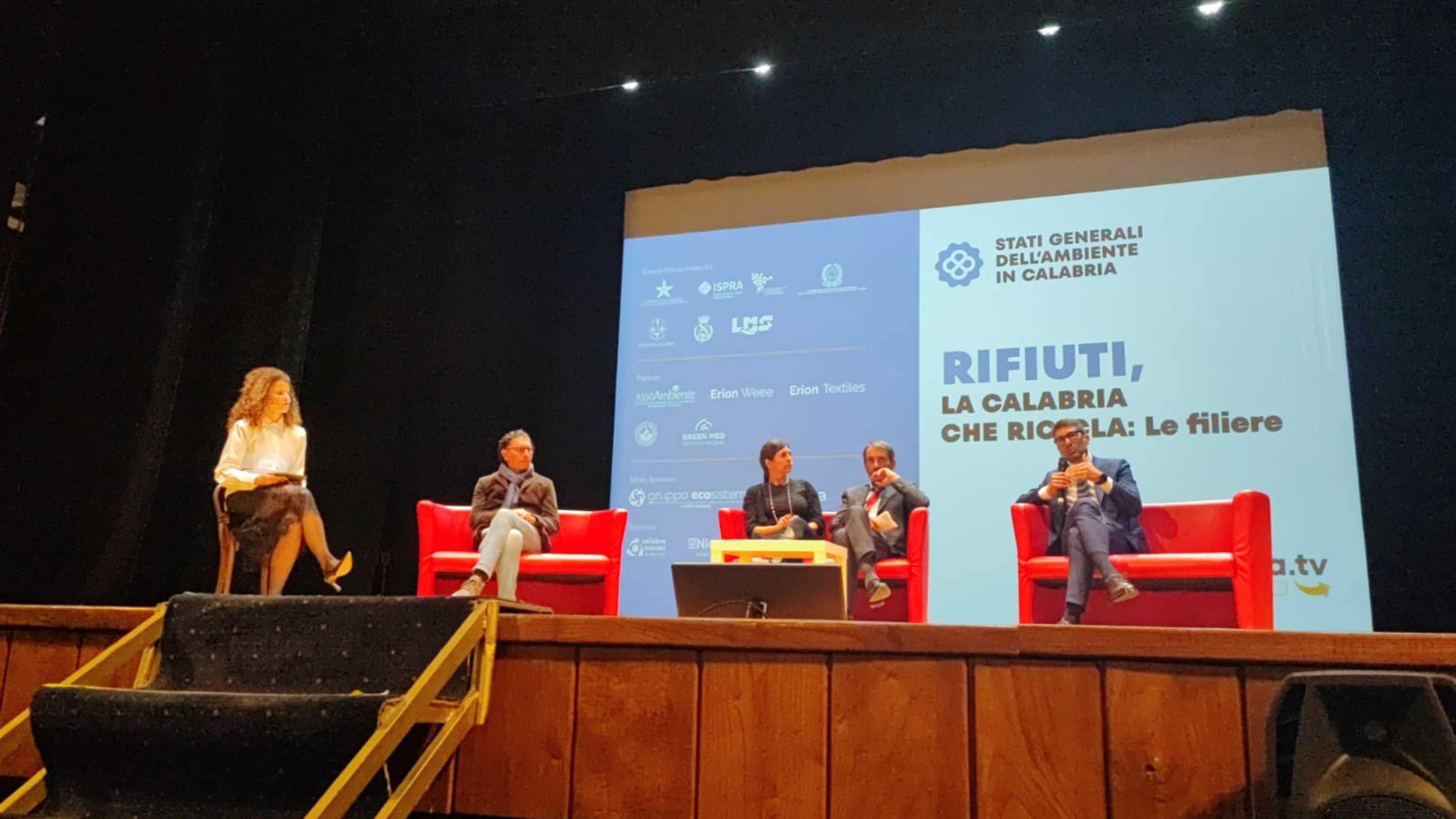 Cresce in Calabria la raccolta differenziata, +2% nel 2024