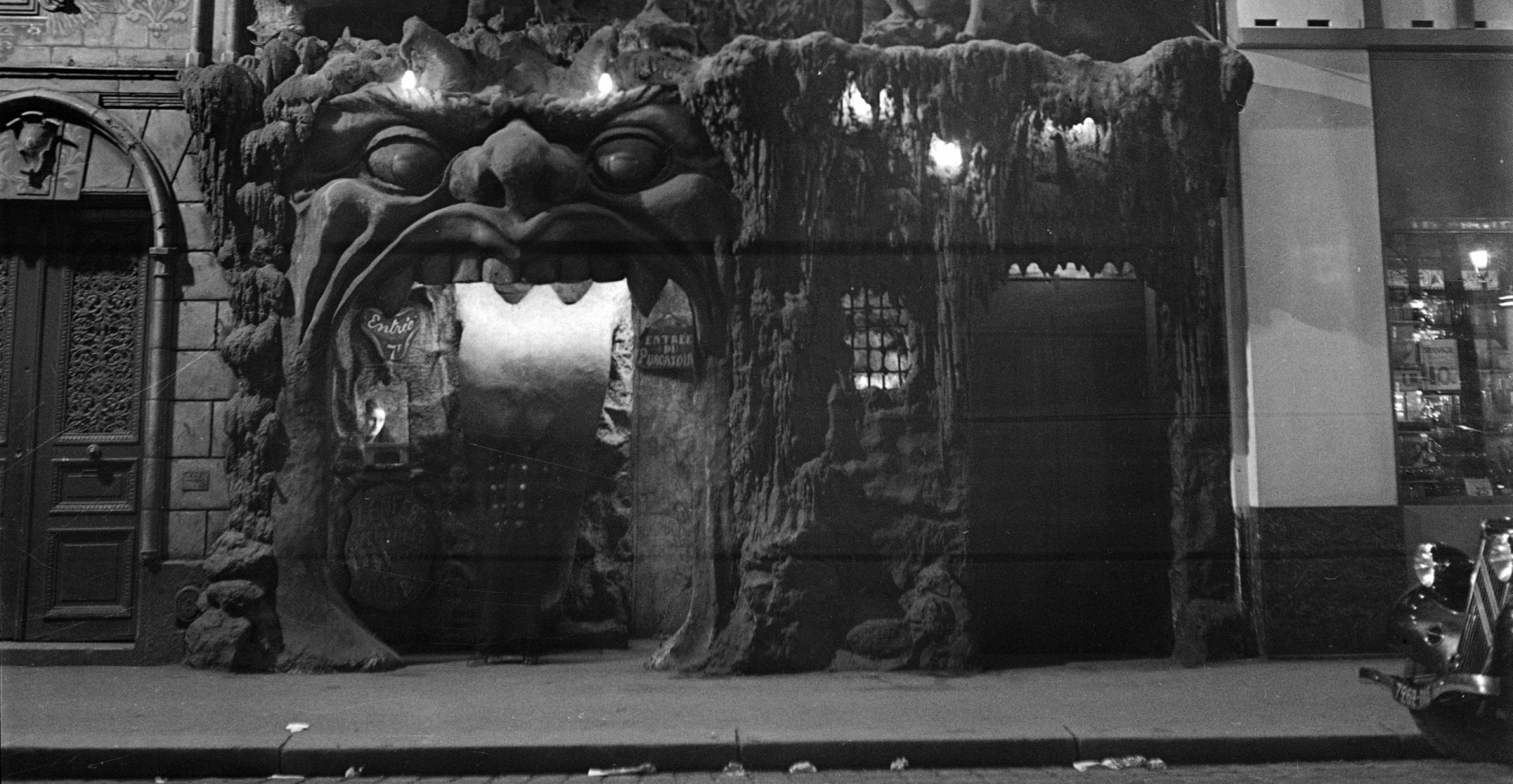 Old architectural wonders that were destroyed