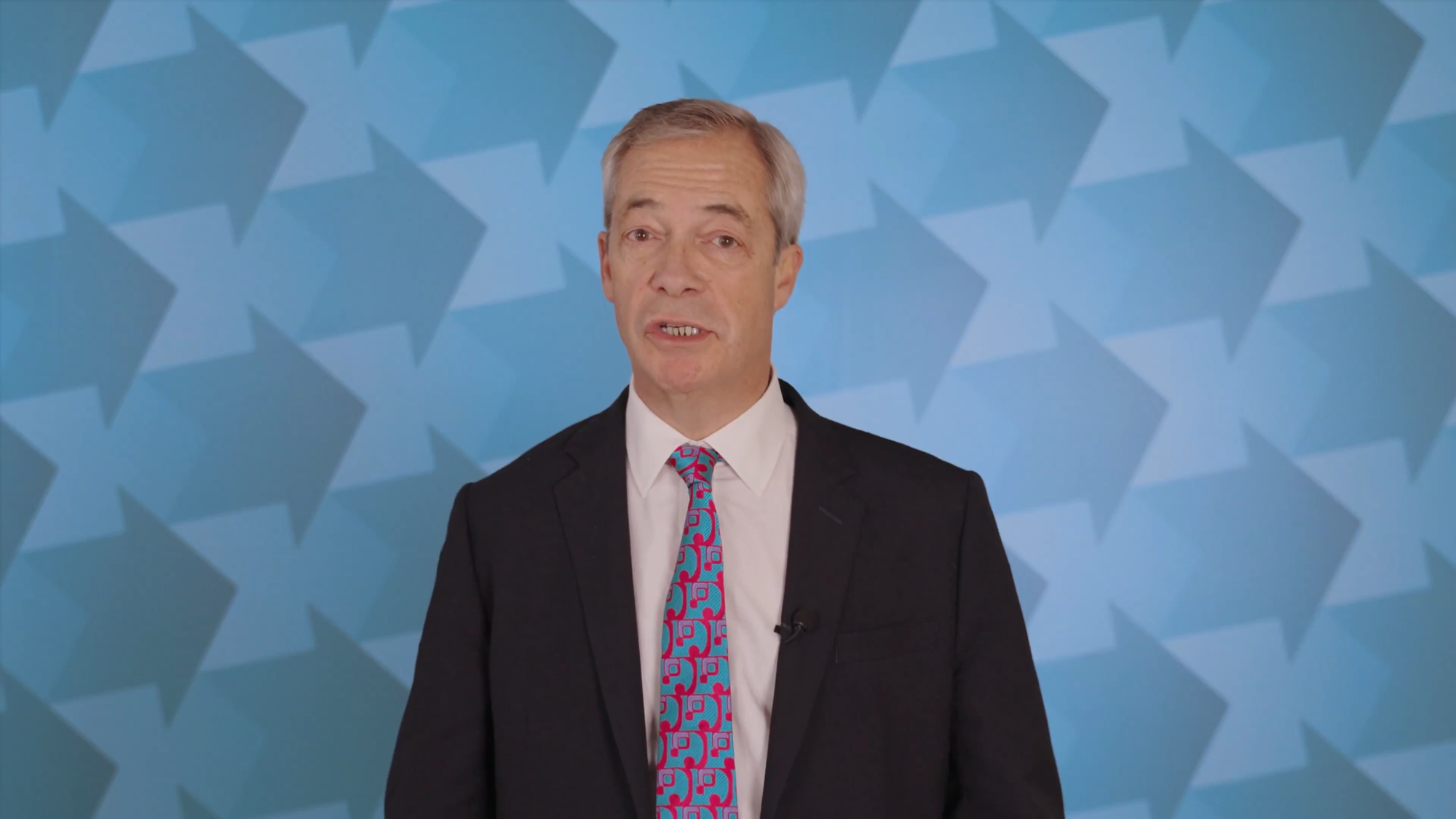 Watch: Nigel Farage blasts BBC Question Time's 'absolute set up job' as ...