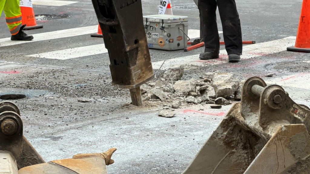 Water main break closes Allegheny County Courthouse, county sheriff's ...