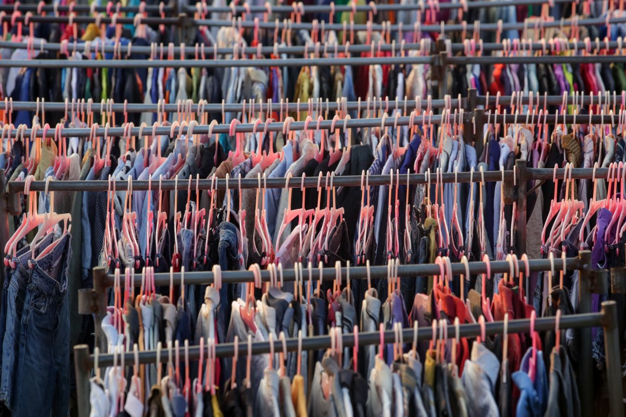 Fast fashion et mode durable : un secteur aux défis multiples