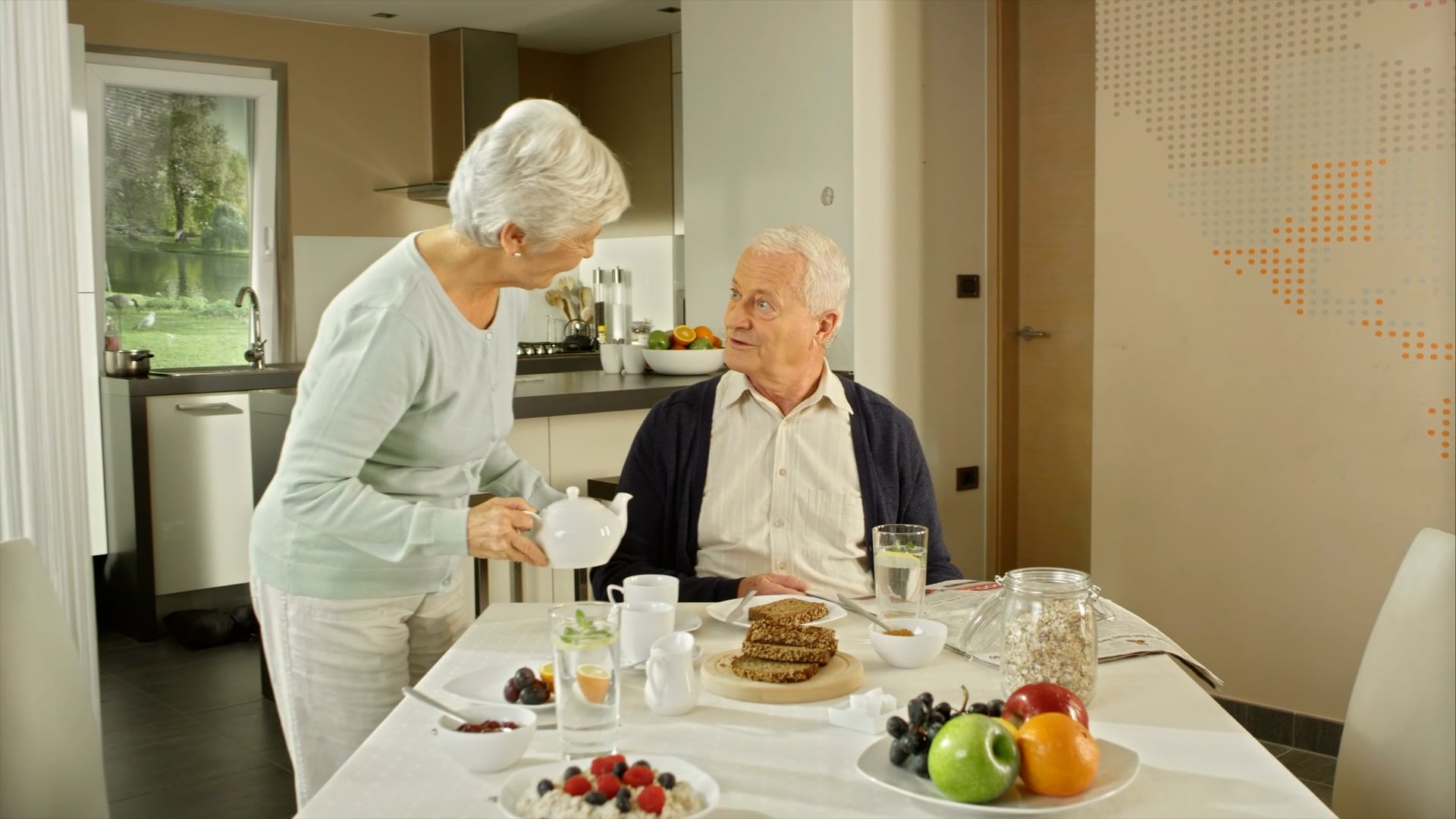 First-time home buyers now 40 years old as boomers lock in decades of ...