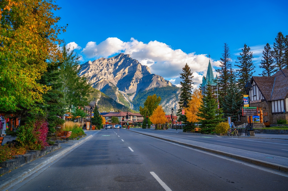 17 spring break mountain towns with late season snow fun