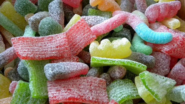 Top 14 countries consuming the most sugar per person