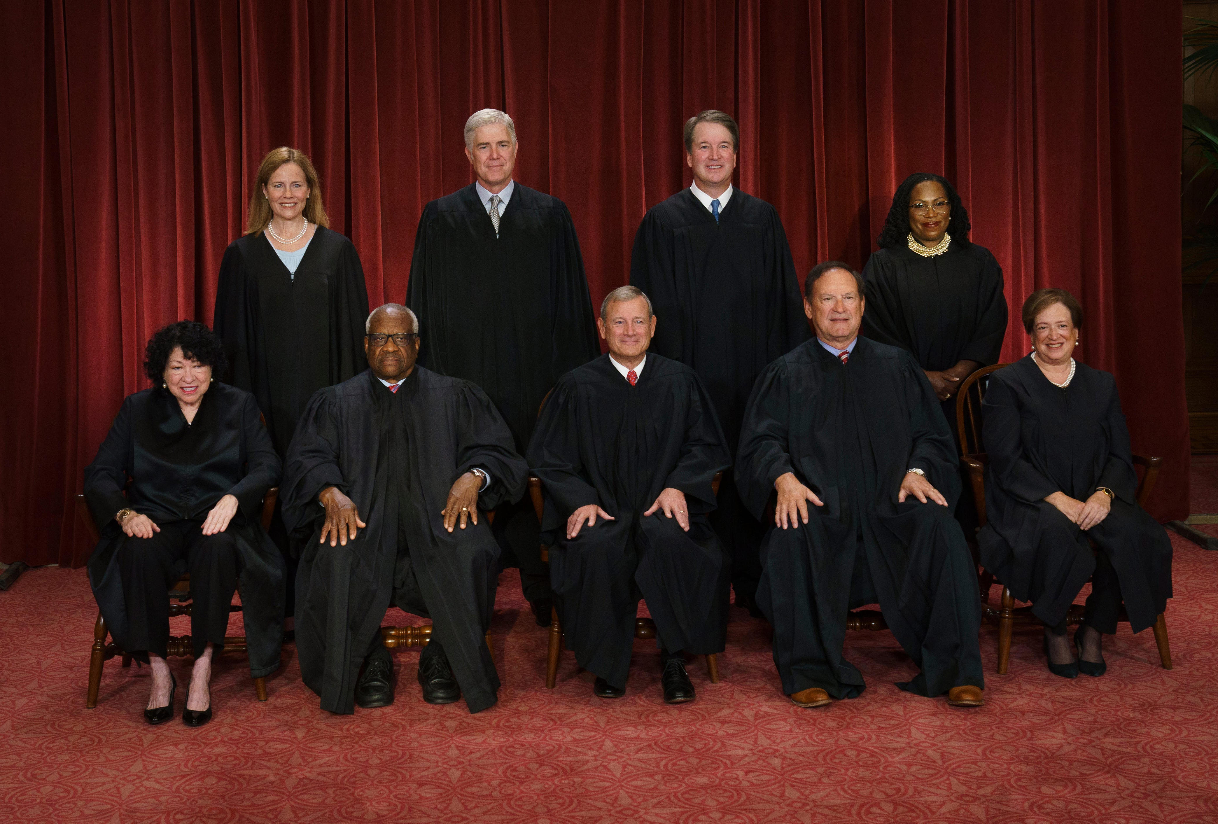 Supreme Court to decide on birthright citizenship. What is it?