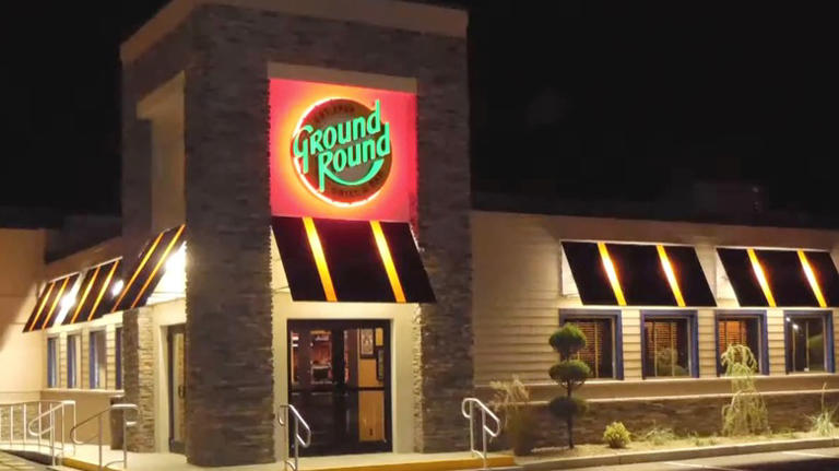 This once-popular 80s restaurant chain is making a major comeback