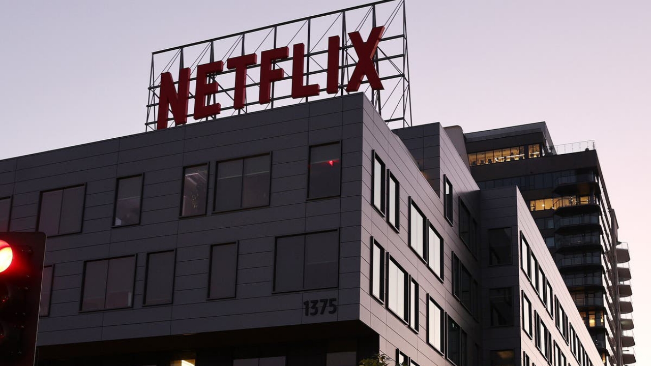 Netflix in exclusive deal talks for Warner Bros. Discovery, after ...