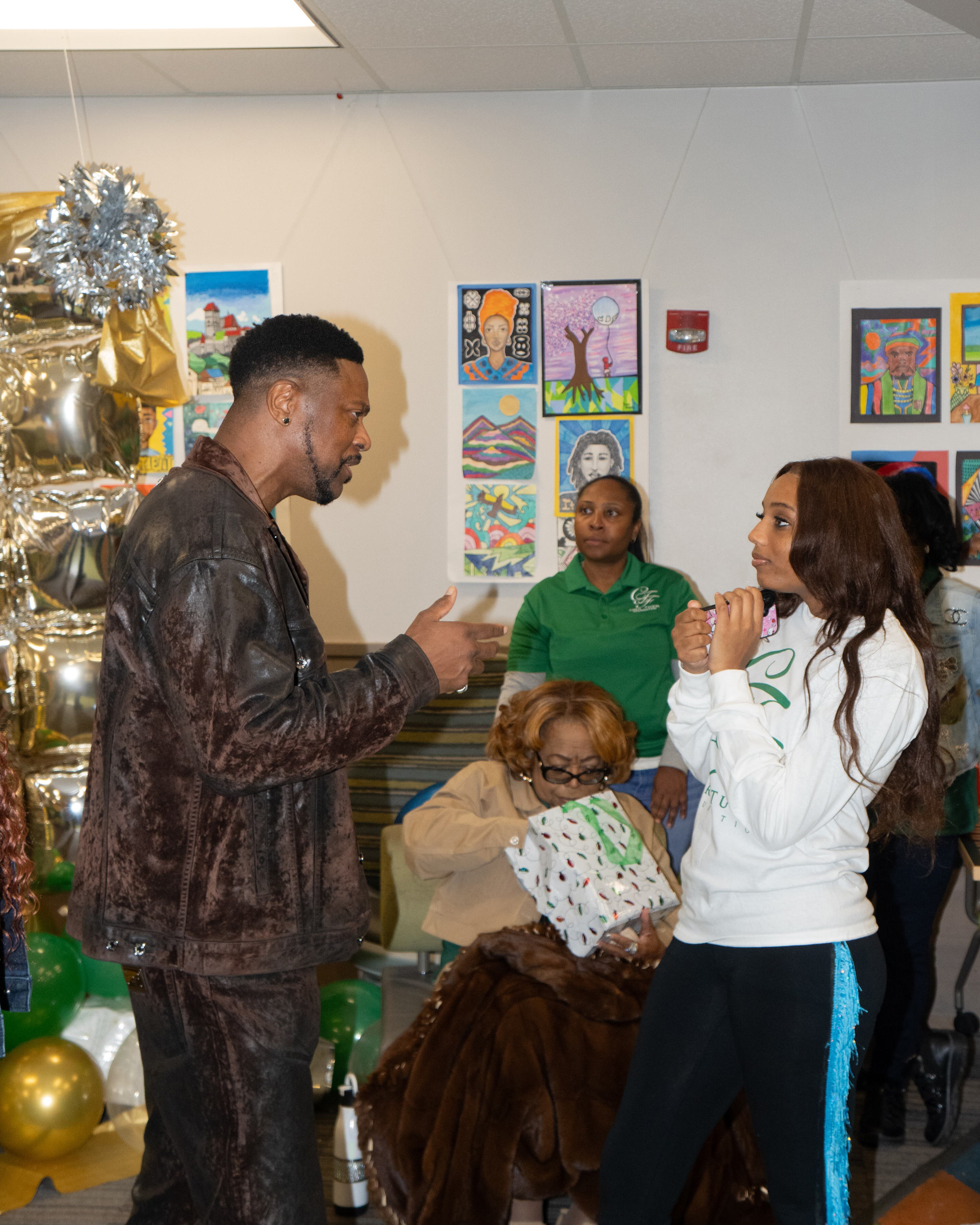 Chris Tucker is in a festive mood since given the greenlight for Rush ...