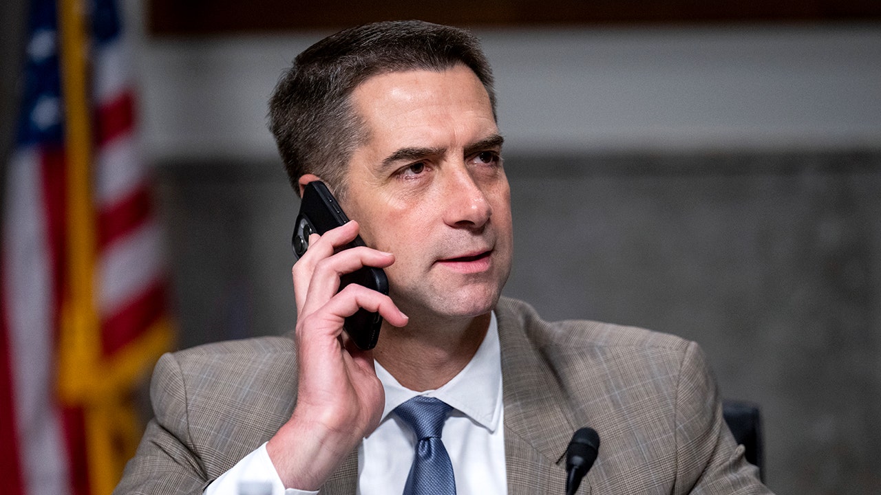 Tom Cotton calls on Washington Post to apologize to Hegseth, Bradley ...
