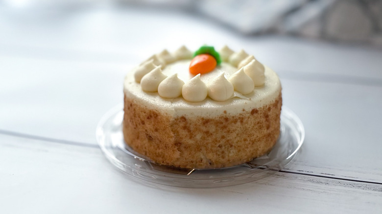 10 store-bought carrot cakes, ranked worst to best