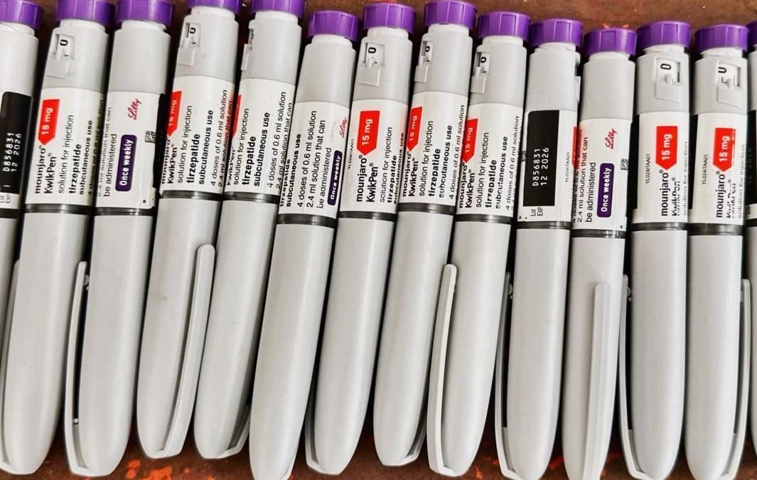 Canetas emagrecedoras: 65% de pacientes param de usar por falta de dinheiro